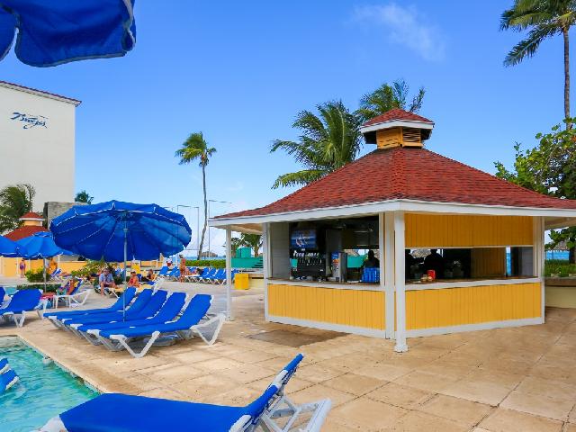 Breezes Bahamas - STS Travel Spring Break and Grad Trip Packages