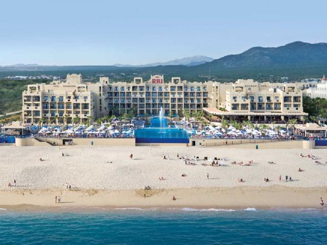 Hotel Riu Santa Fe - STS Travel Spring Break and Grad Trip Packages